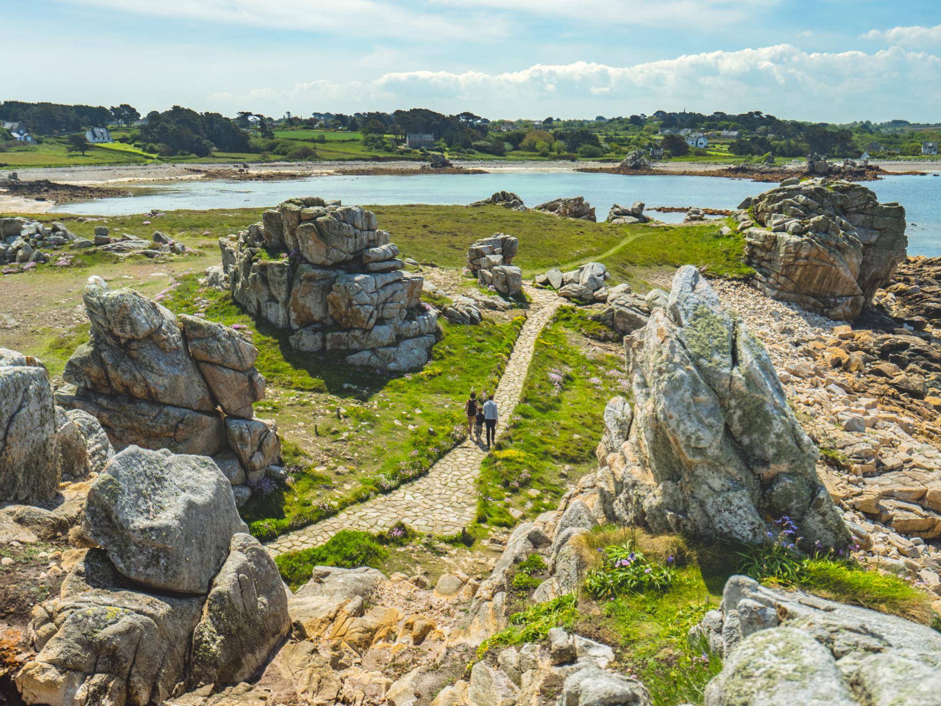 Villes de la Côte de Granit Rose | Office de Tourisme de la Côte de ...