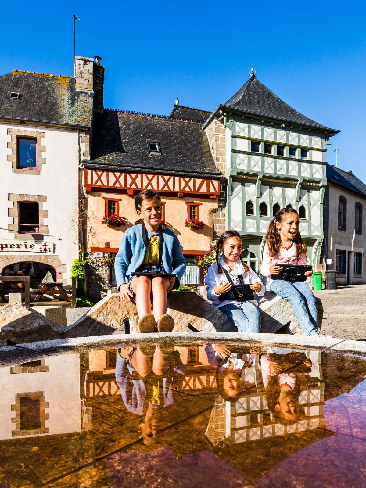 Un road trip sur la Côte de Granit Rose en avril Office de Tourisme de ...